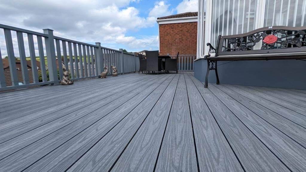 Step Edge - Precision Finish for Decking | Fast Delivery – Tuda Grass