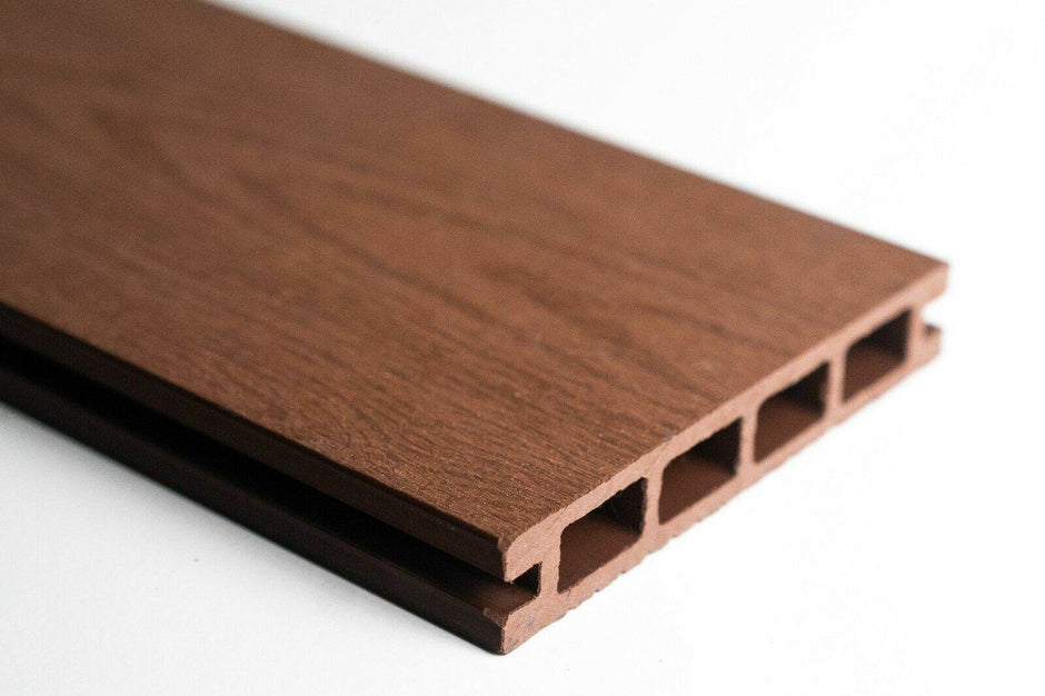 Composite Cladding Samples | 5* Online Customer Reviews – Tuda Grass